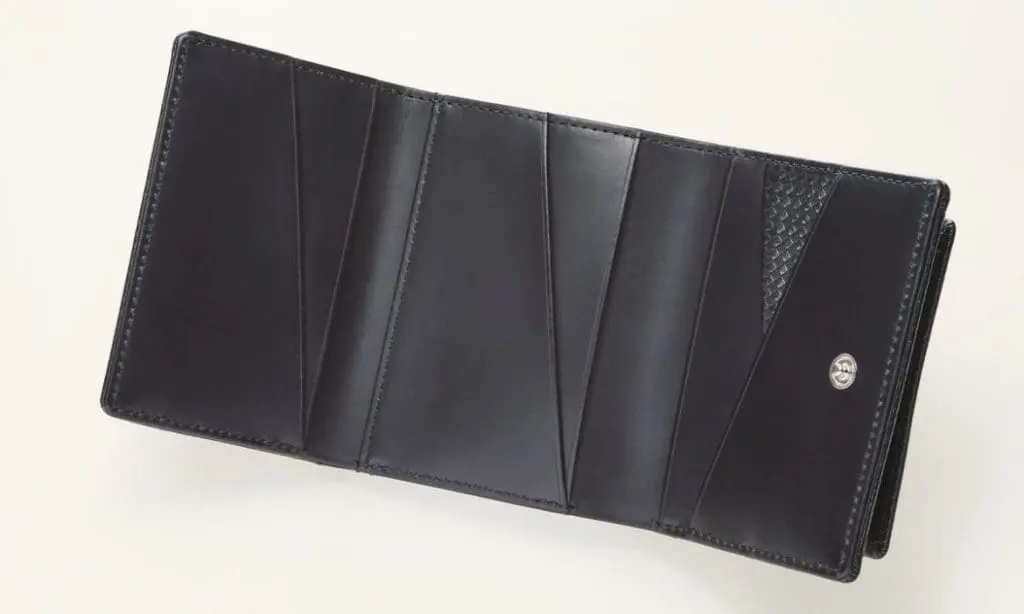 NISSAN Genuine Palma Wallet (trifold) for GT-R - Genuine Japanese Car Parts