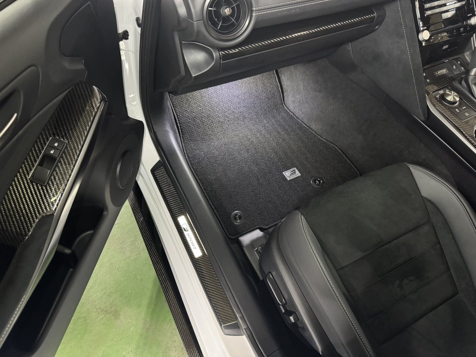 LEMS Dry Carbon Scuff Plate Panel set for Lexus IS500 - Genuine ...